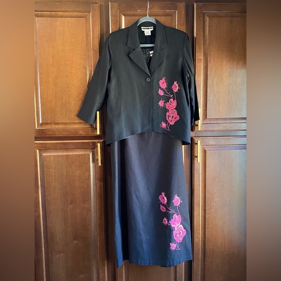 Dana Kay | Skirts | Beautiful Dana Kay Black Maxi Skirt With Pink ...